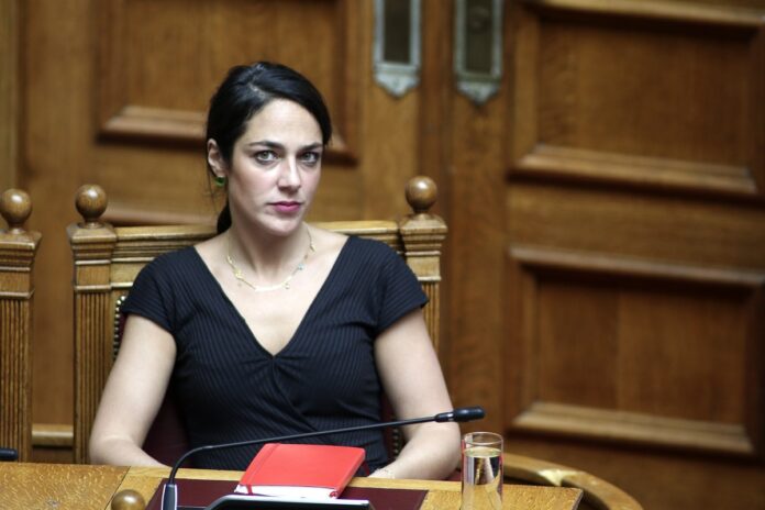 Στη Λέσβο η Δόμνα Μιχαηλίδου - Τα Νέα της Λέσβου