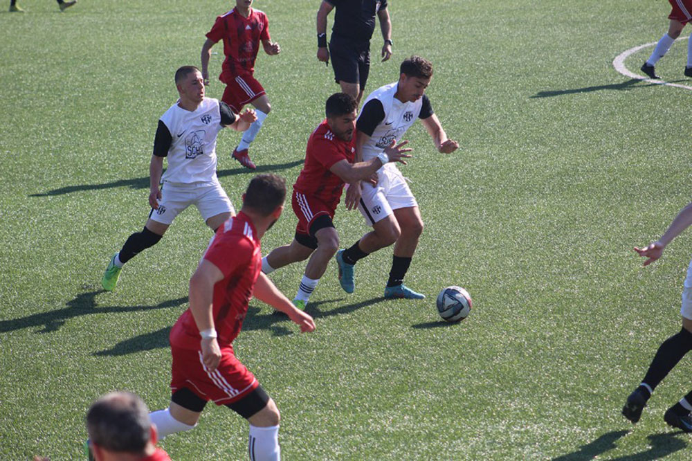 ΜΠΑΡΑΖ ΠΡΩΤΑΘΛΗΤΩΝ ΕΠΣ ΛΕΣΒΟΥ: Κεραυνός - Αετός για το πρωτάθλημα στο Νομό