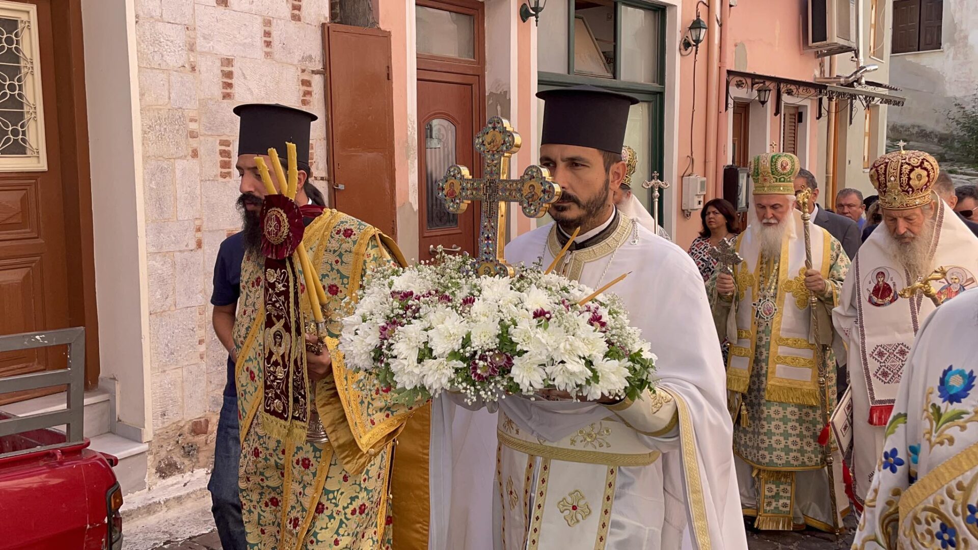 Χιλιάδες πιστών στην Αγιάσο