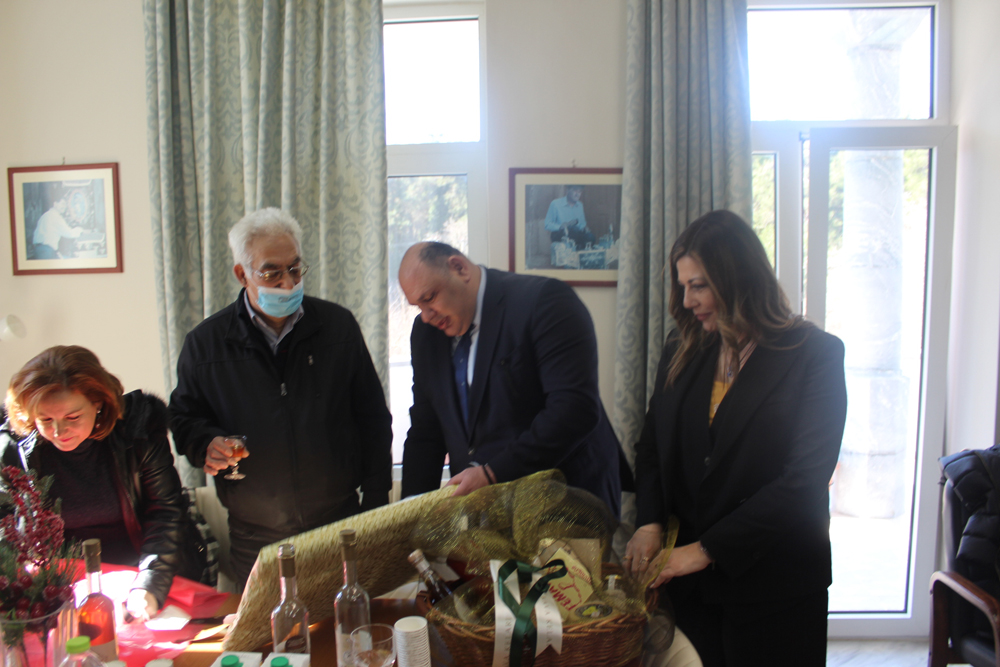 ΣΟΦΙΑ ΖΑΧΑΡΑΚΗ: «Να ενδυναμώσουμε τα κέντρα πρόνοιας του νησιού» - Τα ...