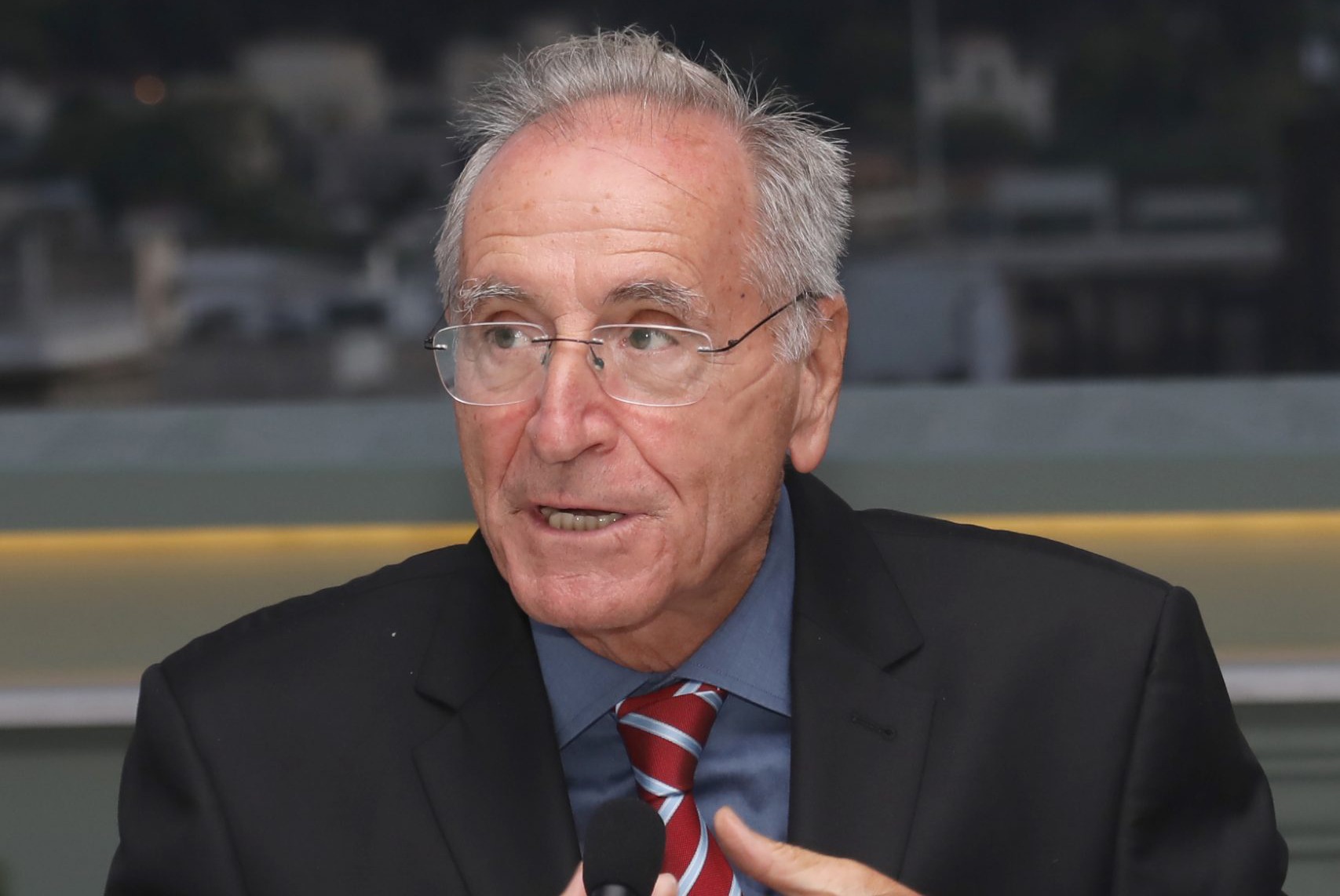 Ο ΠΑΝΟΣ ΣΟΜΠΟΛΟΣ ΣΤΑ ΝΕΑ ΤΗΣ ΛΕΣΒΟΥ: «Σε σπίτια εξακολουθούν να ...